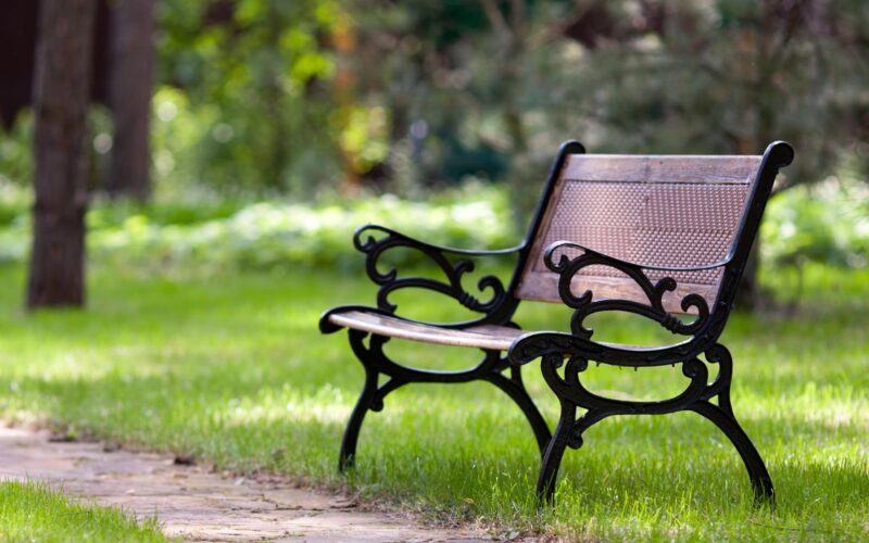 ADA-Compliance-For-Outdoor-Benches - TerraCast Products